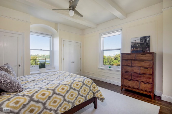 Closed: 355 Riverside Drive, Upper West Side, NYC, ID: 17559967 - Brown ...