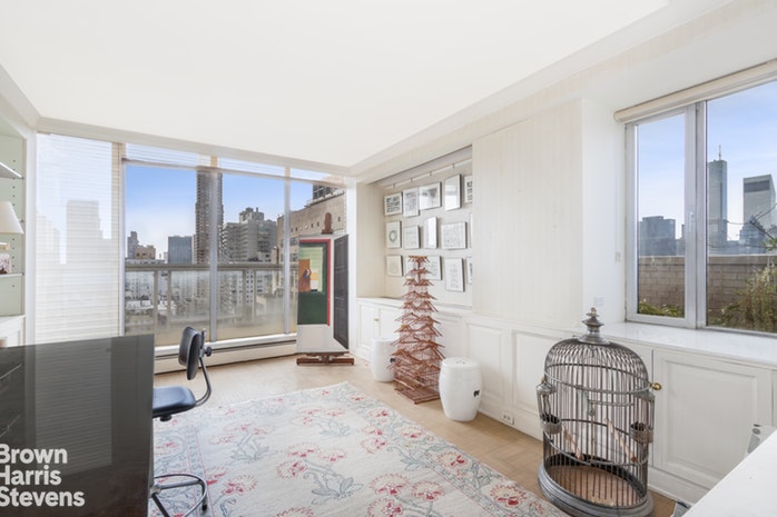 Closed: 700 Park Avenue, Upper East Side, NYC, ID: 18879468 - Brown ...