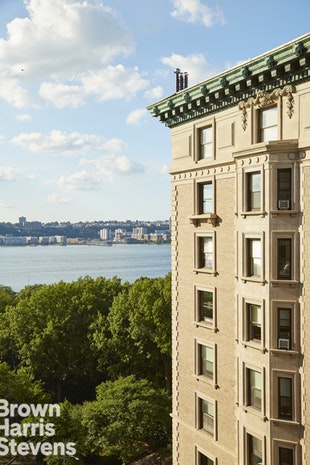 Closed: 186 Riverside Drive, Upper West Side, NYC, ID: 18982500 - Brown ...