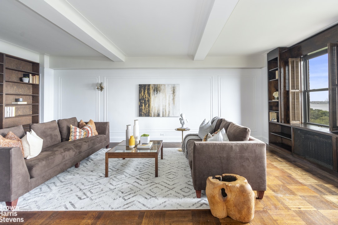 Closed: 118 Riverside Dr, Upper West Side, NYC, ID: 21237737 - Brown ...