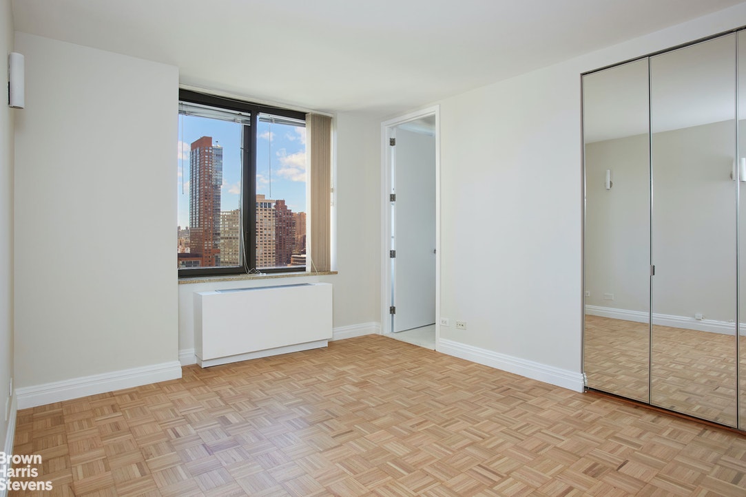 Photo 3 of 161 West 61st Street 23E, Upper West Side, NYC, $4,000, Web ...
